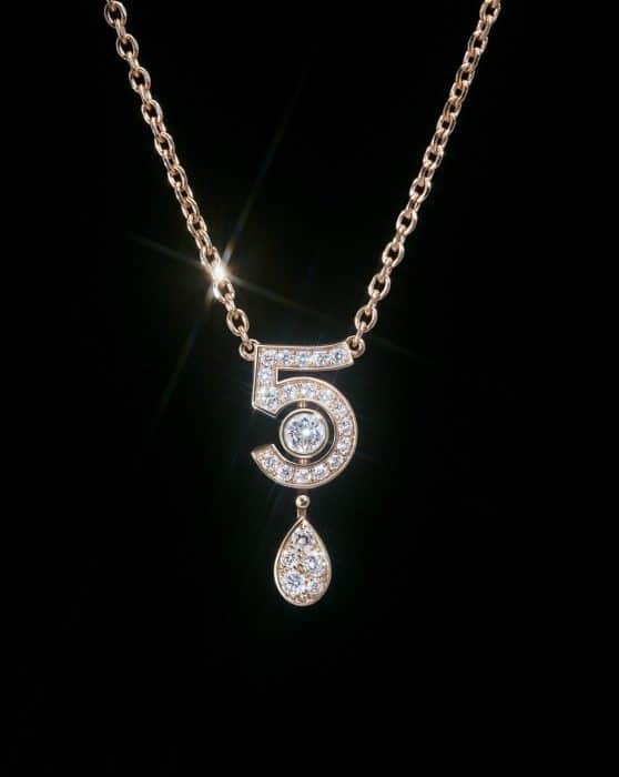 COLLECTION CHANEL JOAILLERIE N°5 : Le Pouvoir du N°5 - Esprit de Gabrielle